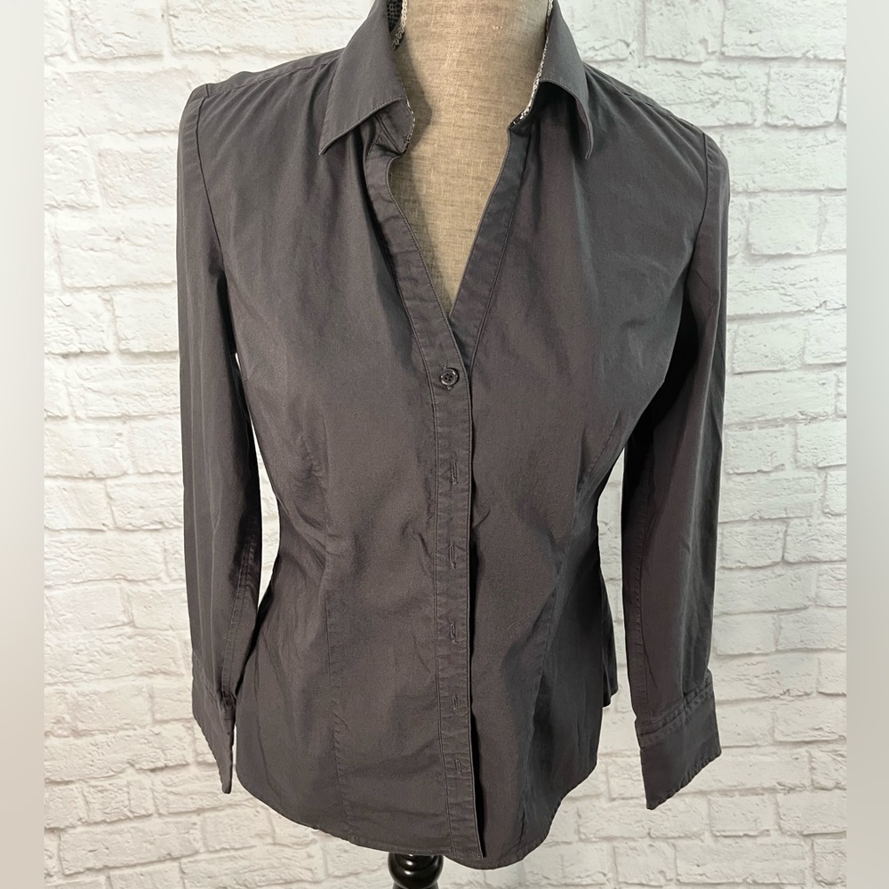 Women’s Express Design Studio Button Down. - Gem